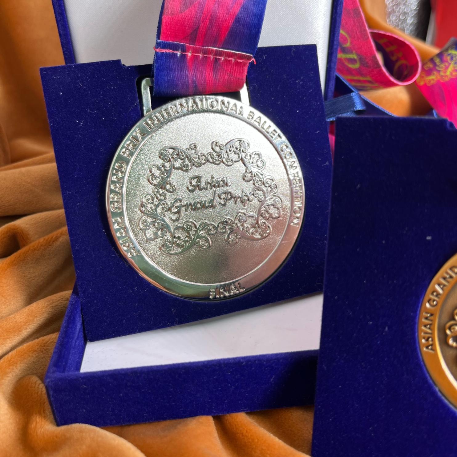 Custom Medals, Flexible quantity, Free Delivery｜ HONOUR